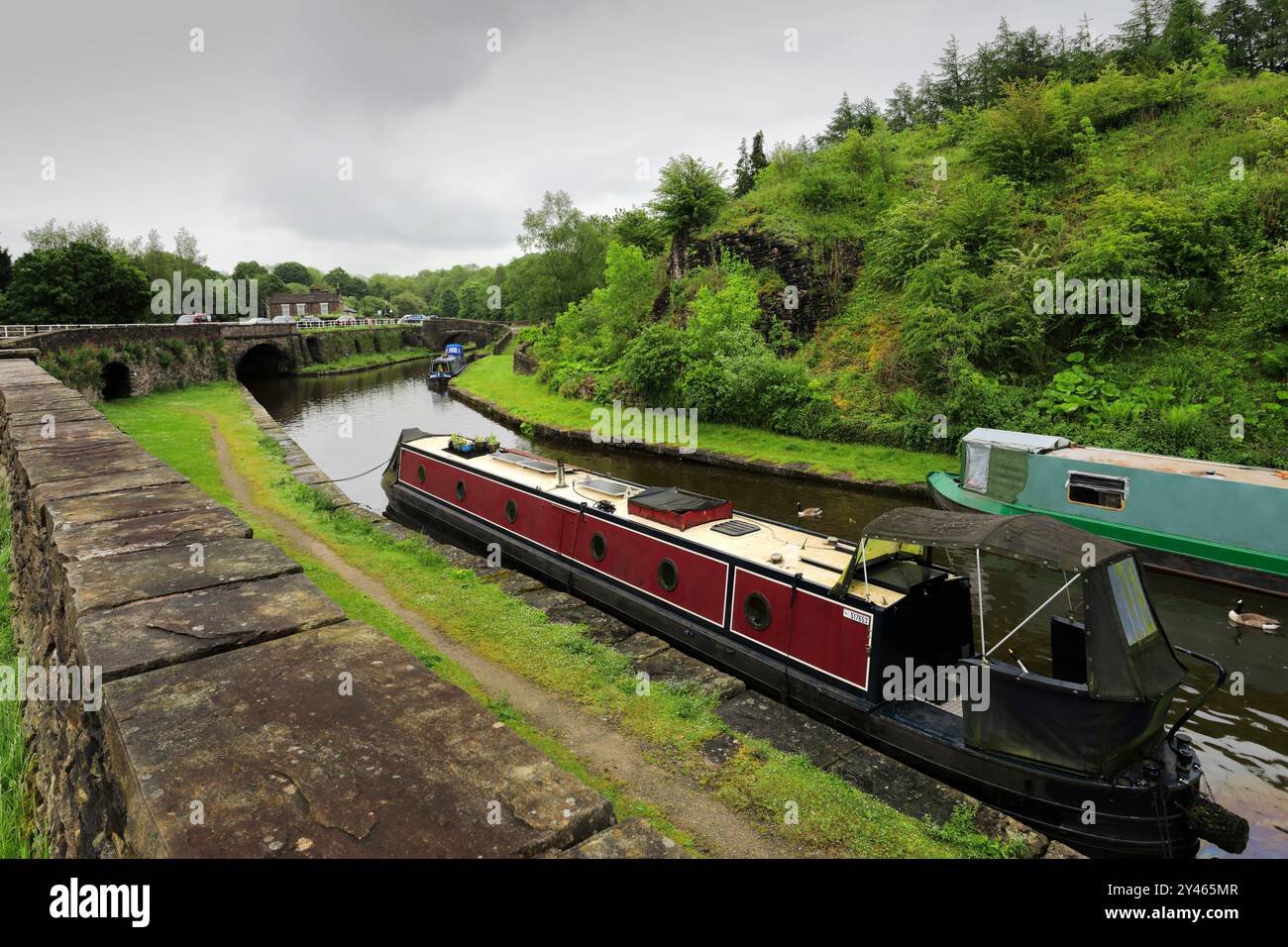 Narrowboats at the Peak Forest canal, Bugsworth basin, (aka Buxworth ...