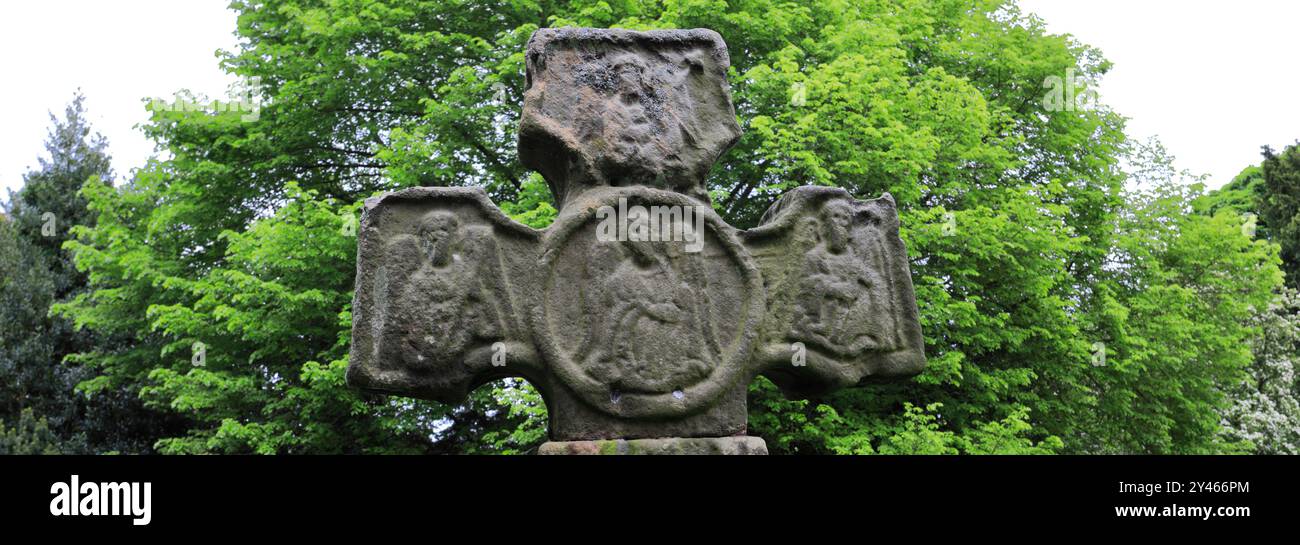 The 8th Century Saxon cross at St Lawrence's Church, Eyam village ...