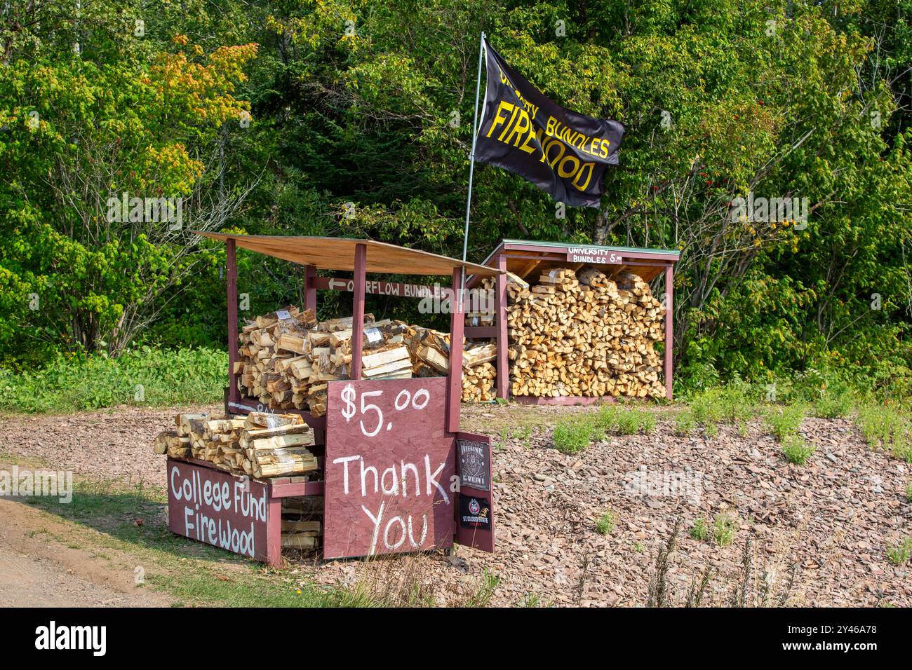 University bundles hi-res stock photography and images - Alamy