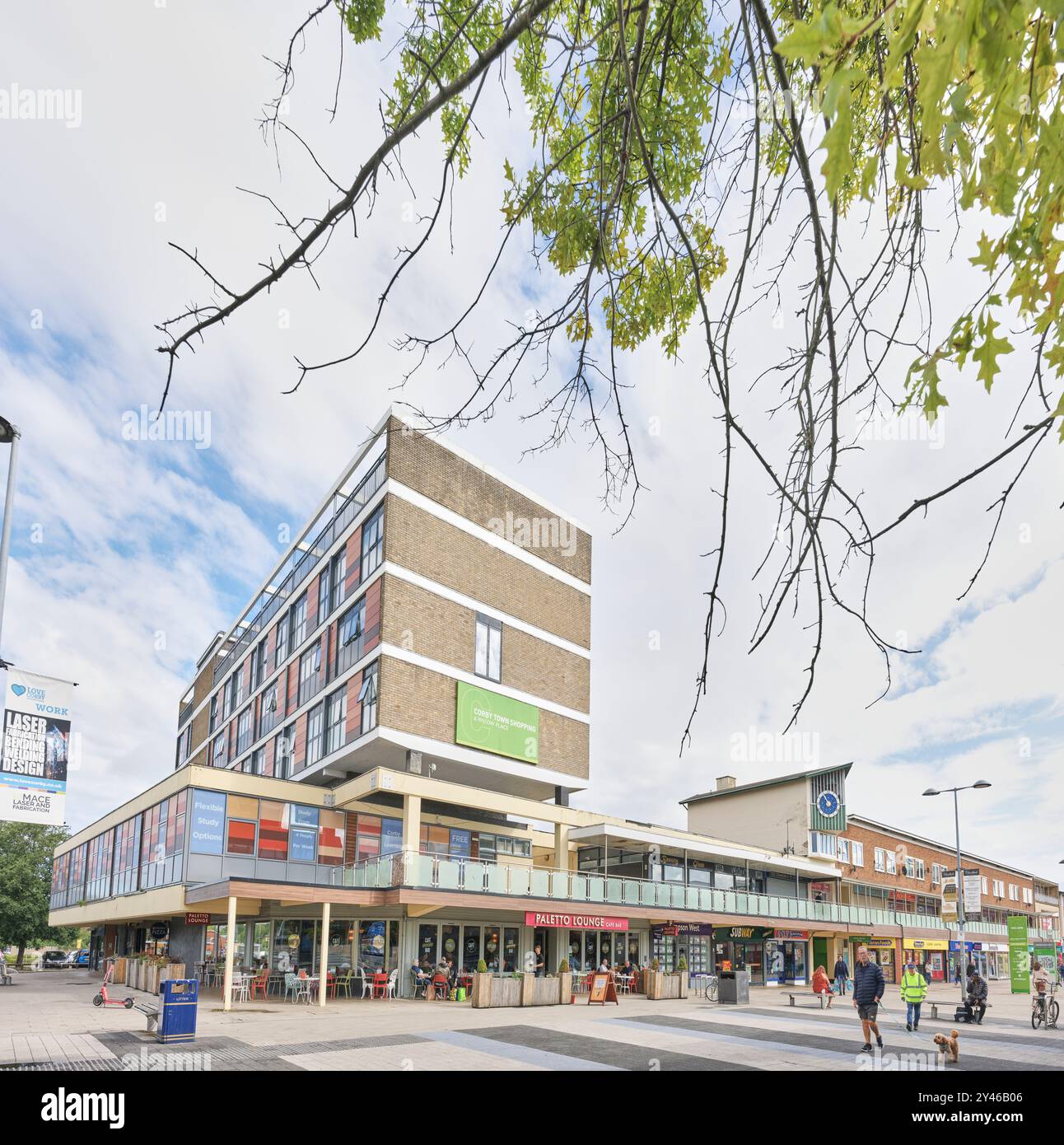 Corporation Street pedestrianised shopping centre at Corby, England ...