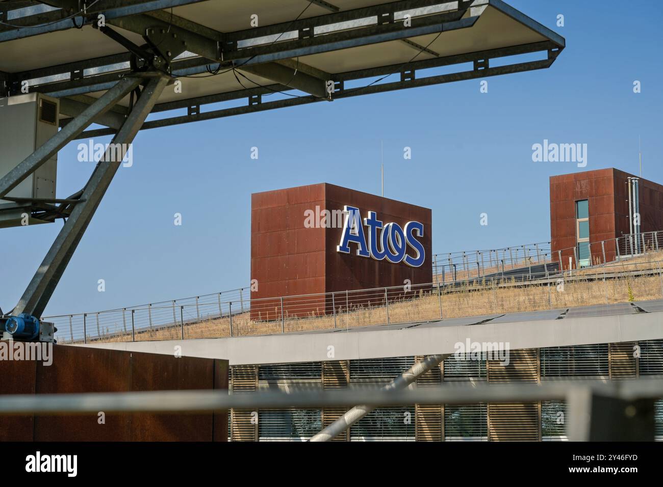 Technopark campus hi-res stock photography and images - Alamy