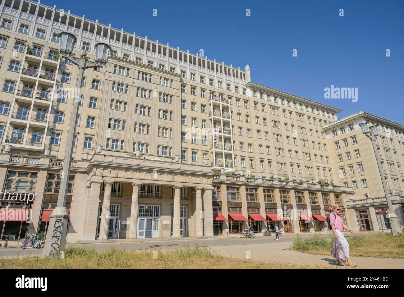 Wohnhäuser, Architektur, Karl-Marx-Allee, Friedrichshain, Berlin ...