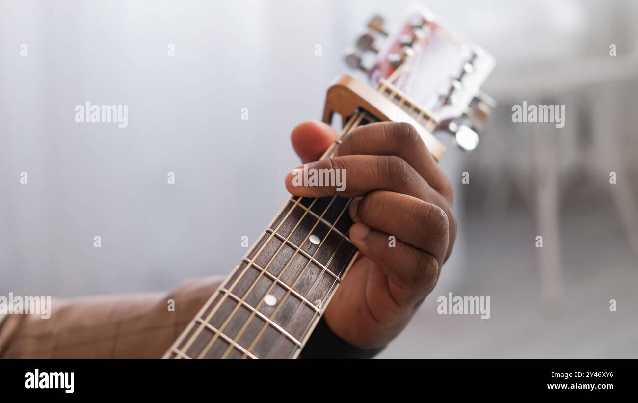One chord hi-res stock photography and images - Alamy