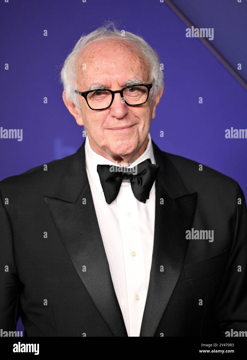 Los Angeles, United States. 15th Sep, 2024. Jonathan Pryce arrives for ...
