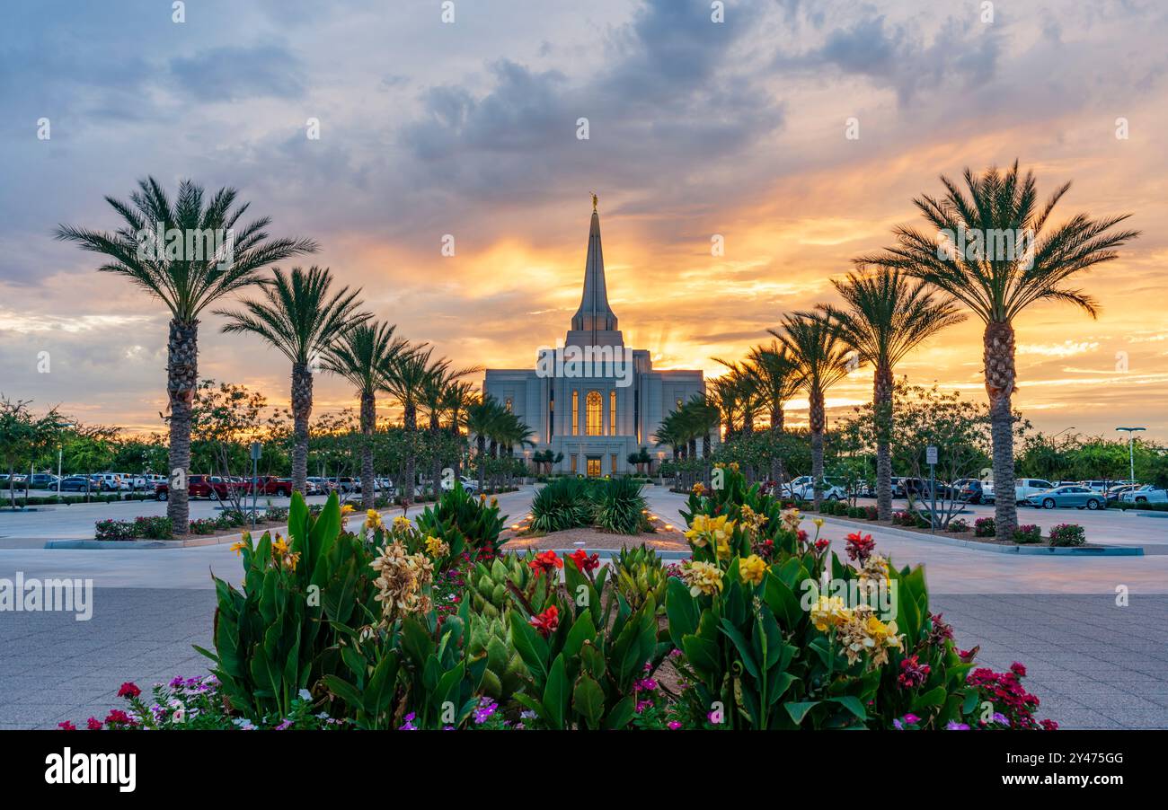 Gilbert Arizona Temple Stock Photo - Alamy