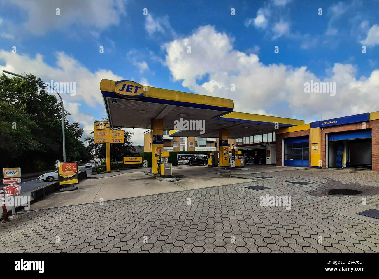 Stockbilder 09/2024 Jet Tankstelle *** Stock photos 09 2024 Jet gas ...