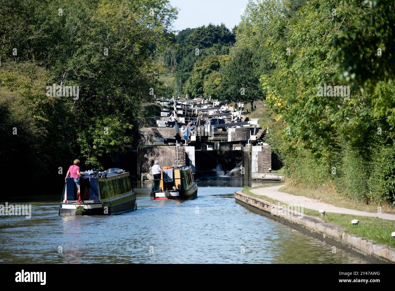 Narrowboats at Hatton Locks, Grand Union Canal, Warwickshire, England ...