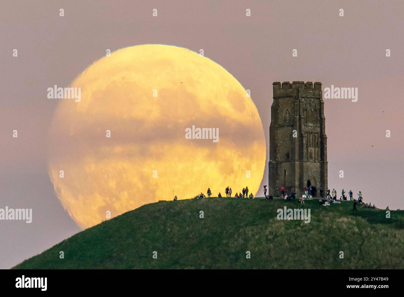 Glastonbury, Somerset, UK. 16th September 2024. UK Weather. The almost ...