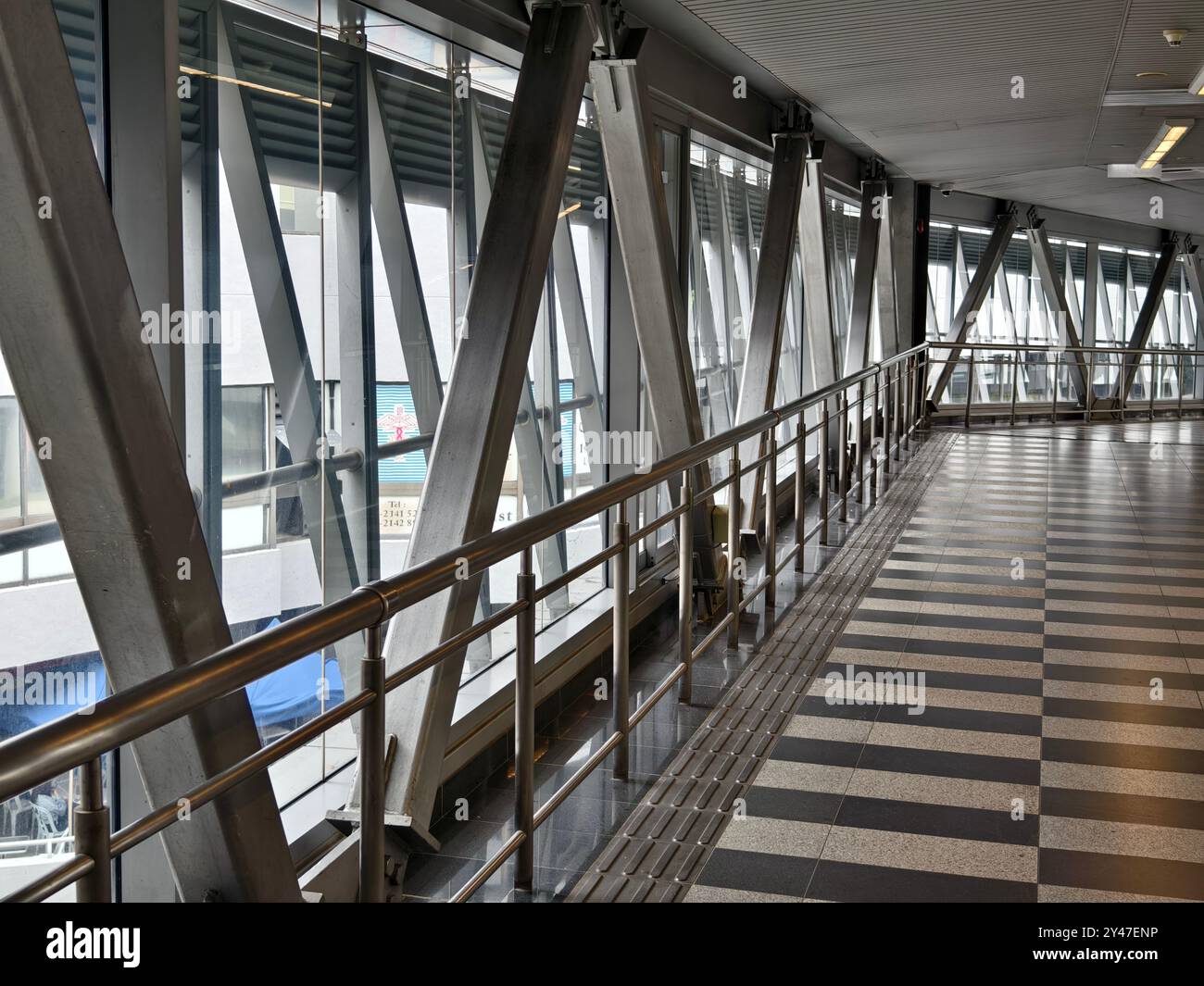 Checkered walkway hi-res stock photography and images - Alamy