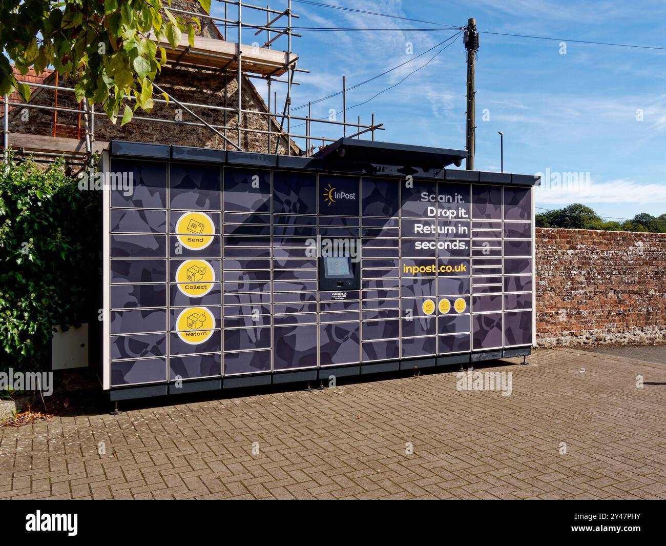 Locker station hi-res stock photography and images - Alamy