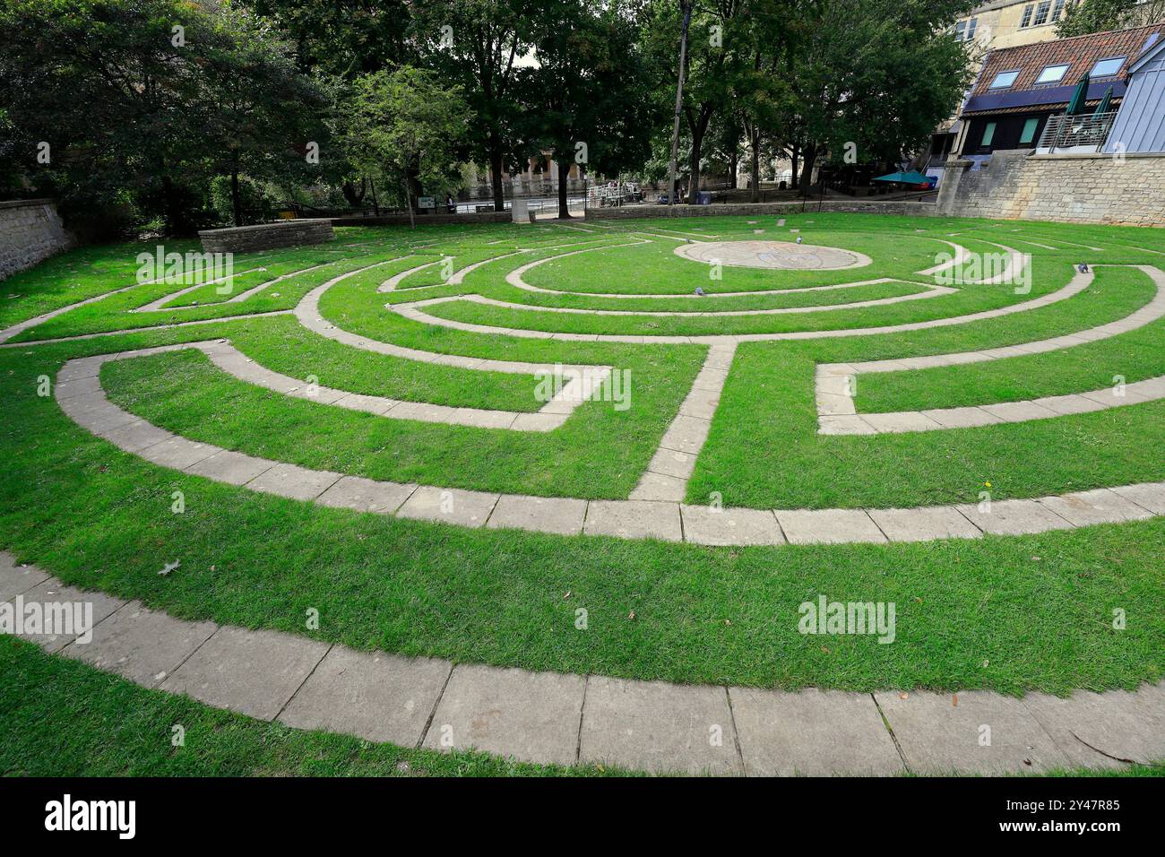 The Beazer Maze (labyrinth)near Pulteney Bridge, Bath, England, UK ...
