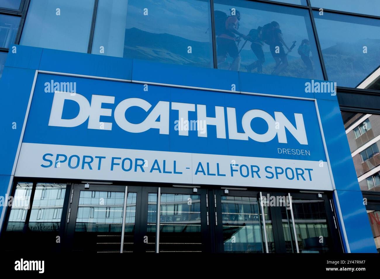Logo Decathlon Sport Supermarket Shop Store Retail Chain Prager Strasse ...