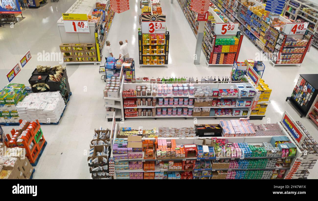 Supermarket price tag hi-res stock photography and images - Alamy