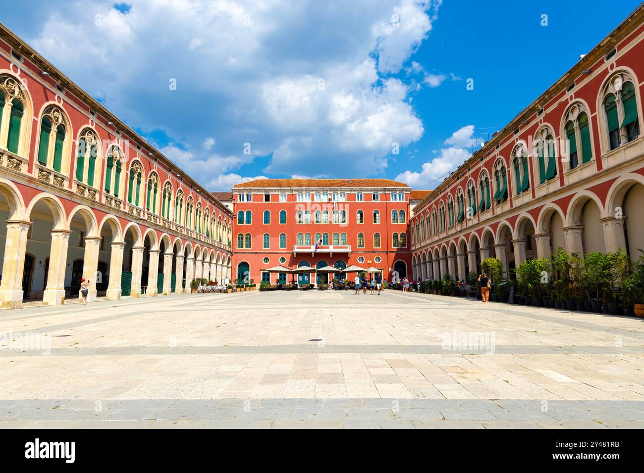Neo-renaissance Prokurative buildings, Republic Square (Plaza de la ...