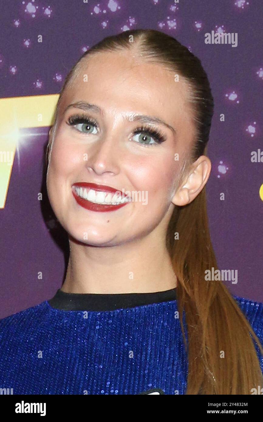 Emily gold far right hi-res stock photography and images - Alamy