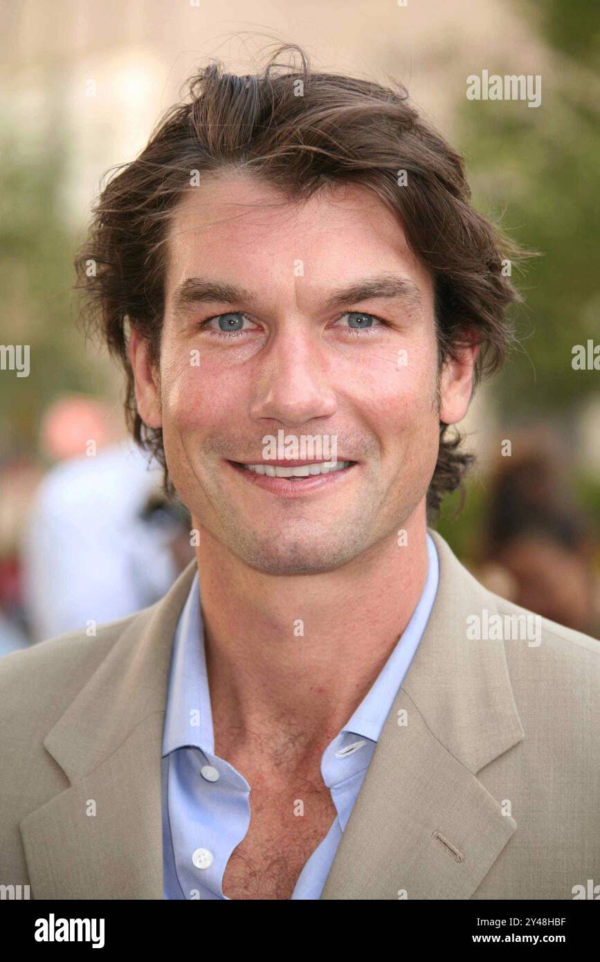 Jerry O'Connell attends the ABC Upfront presentation at Lincoln Center ...