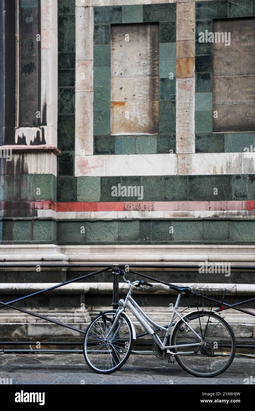 Vintage bicycle by historic stone wall in Firenze, Italy Stock Photo ...