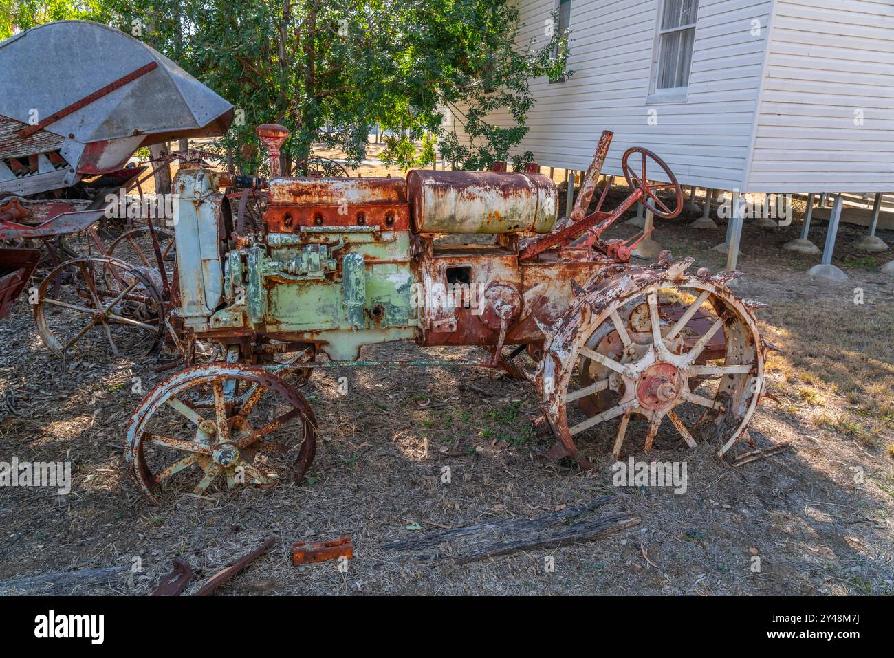 Old steel wheeled tractor in Wowan, queensland, australia Stock Photo ...