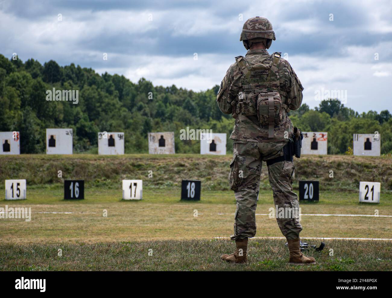Indiana National Guard Spc. Brandon Leonard, 381st Military Police ...
