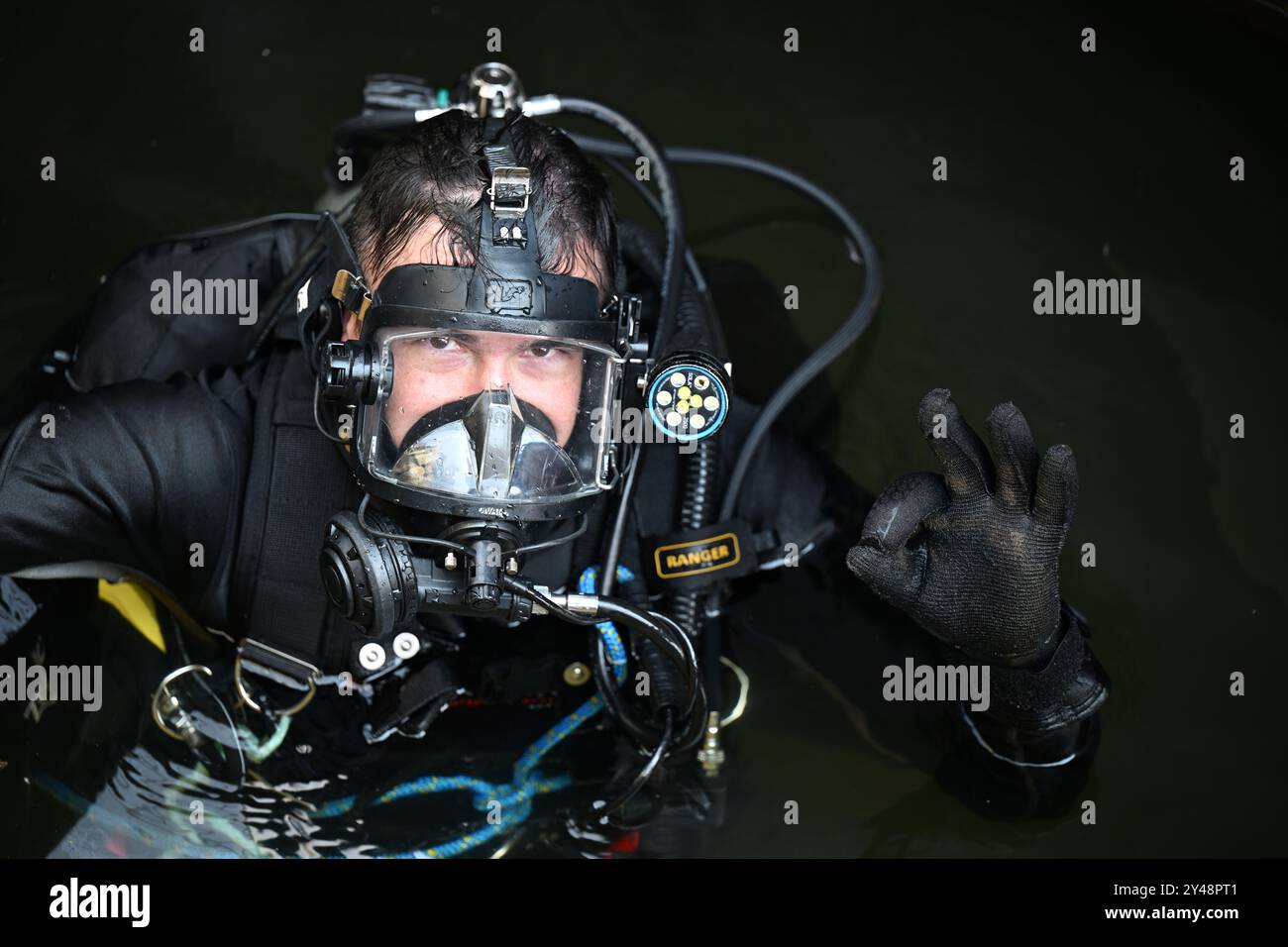 Underwater remote operated vehicles hi-res stock photography and images ...
