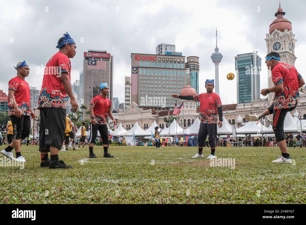 Sepak raga hi-res stock photography and images - Alamy