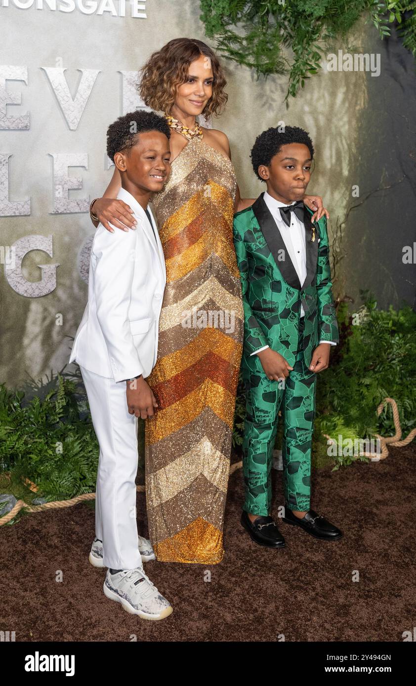 New York, NY, USA, 16 September, 2024: Percy Daggs IV, Halle Berry ...