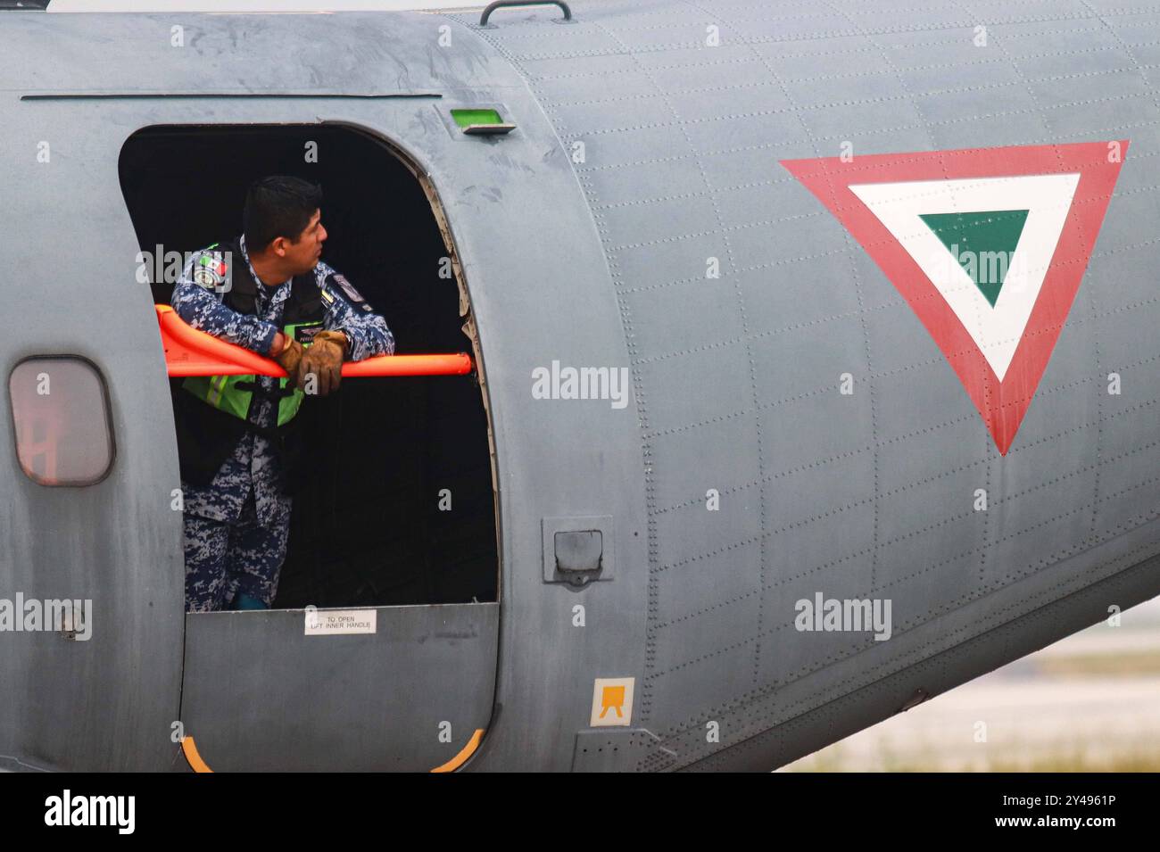 214th Anniversary of Mexico s independence Parade Mexican Air Force ...