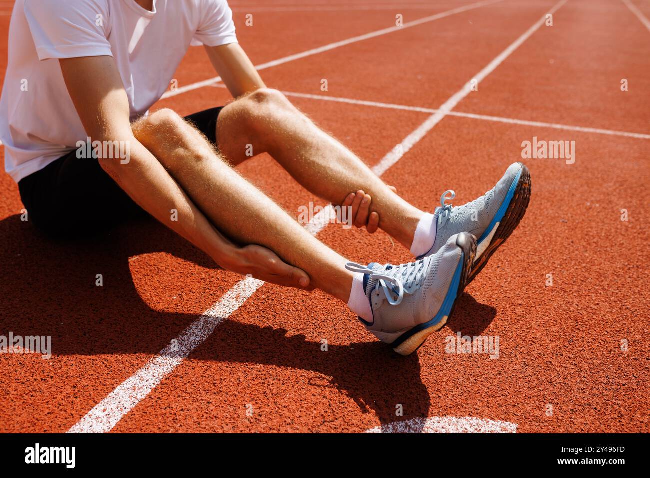 Track injury action hi-res stock photography and images - Alamy