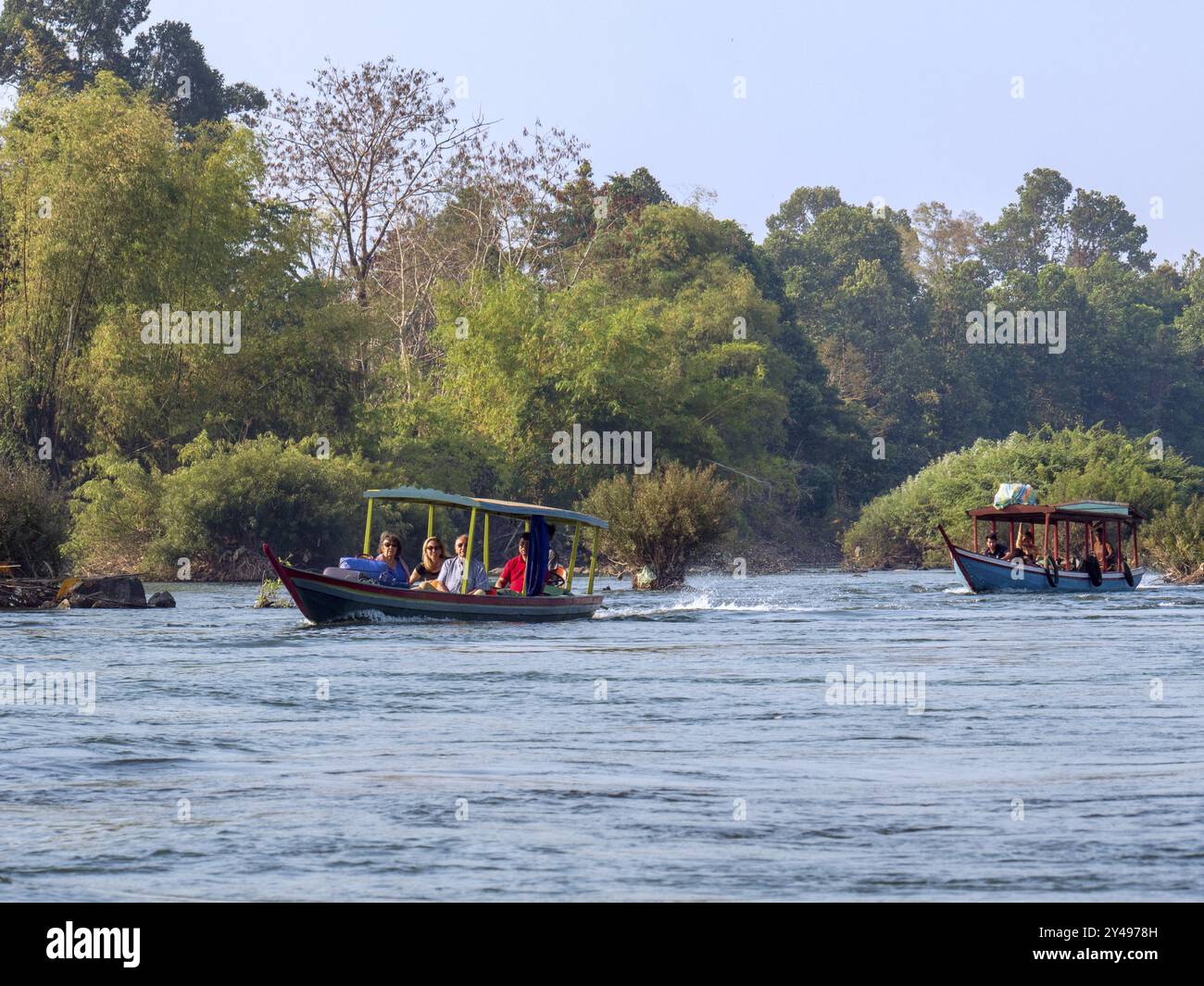 LAOS, CHAMPASAK PROVINCE, TRANSPORT ON THE DON DET ISLAND ON THE MEKONG ...