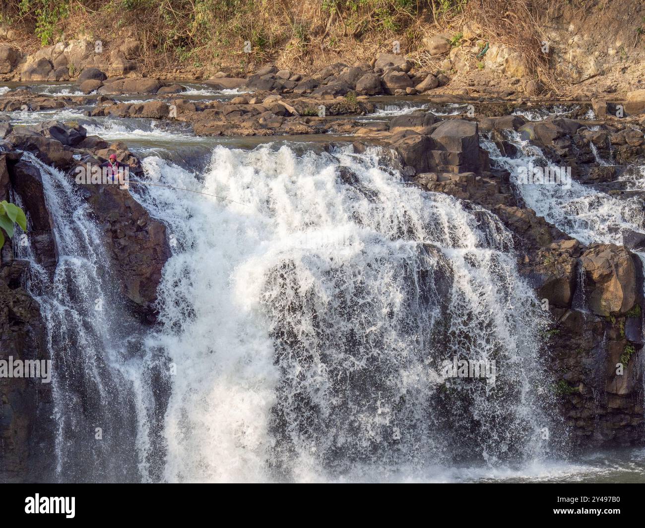LAOS, CHAMPASAK PROVINCE, CHAMPASAK, BOLOVEN PLATEAU, TAT LO WATERFALL ...