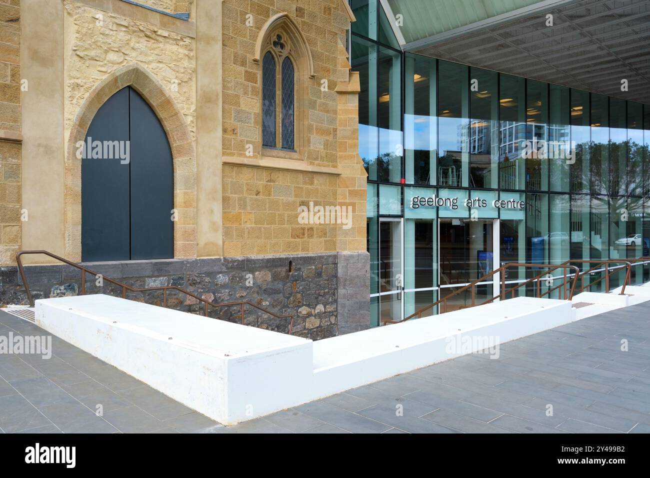 Geelong arts and cultural precinct hi-res stock photography and images ...