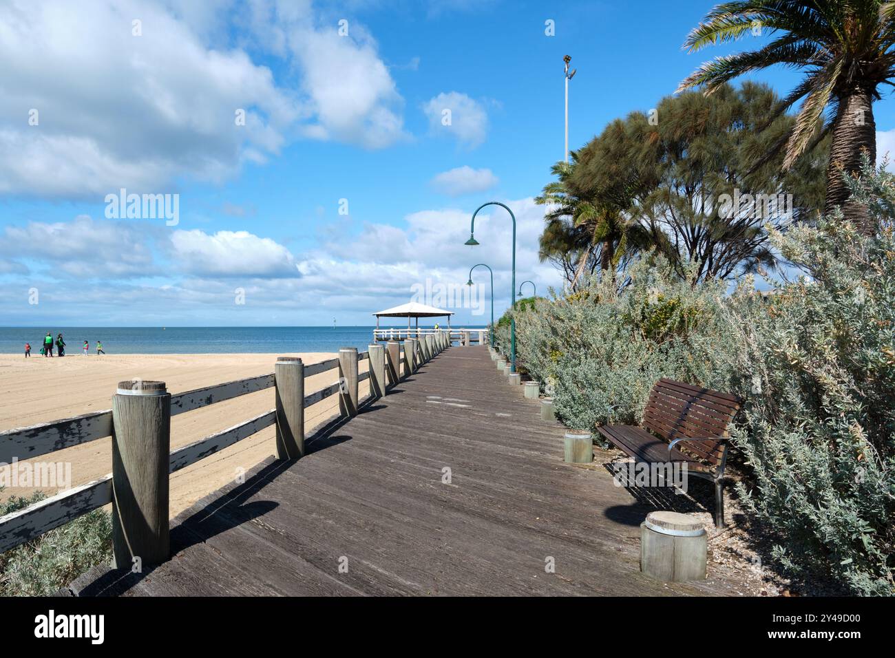 The jetty at Port Melbourne Beach next to Station Pier at Port ...
