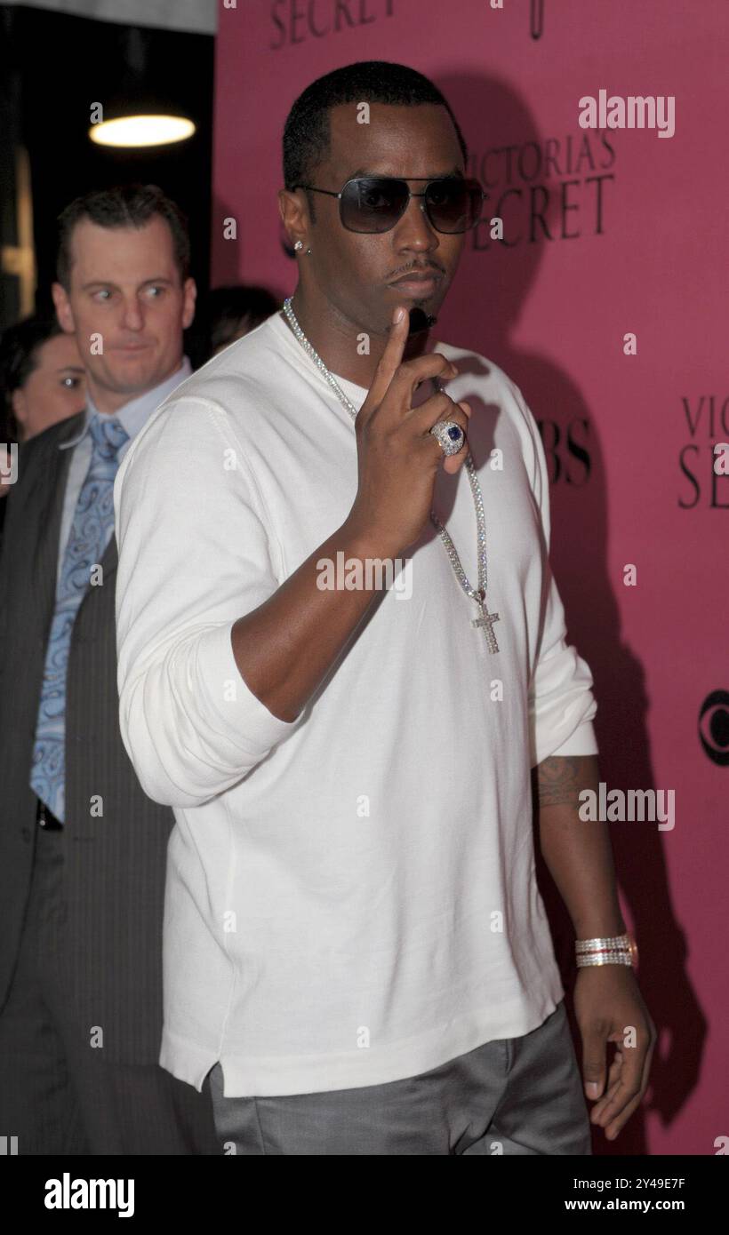 Victorias secret fashion show 2024 hi-res stock photography and images ...