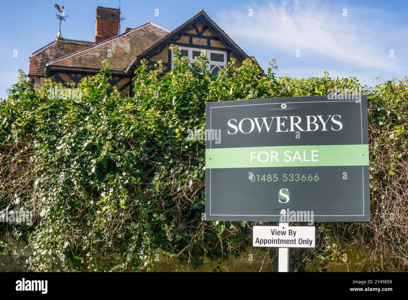 Sowerbys estate agents hi-res stock photography and images - Alamy