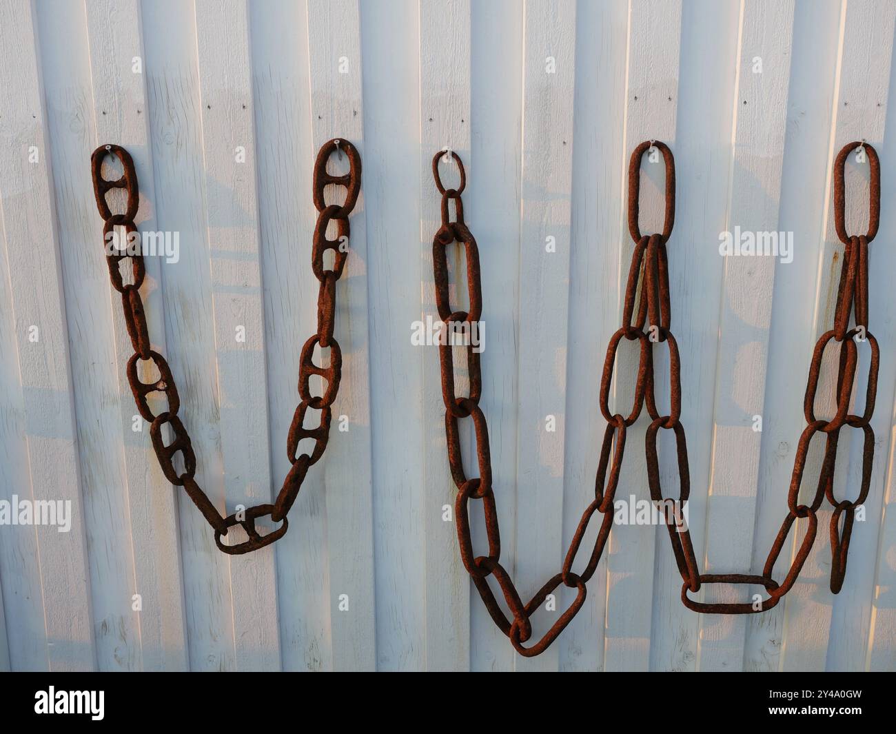 Chain details hi-res stock photography and images - Alamy
