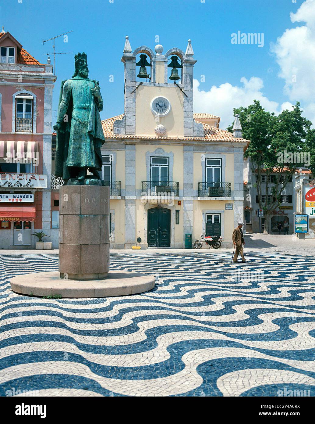 Cascais town centre hi-res stock photography and images - Alamy