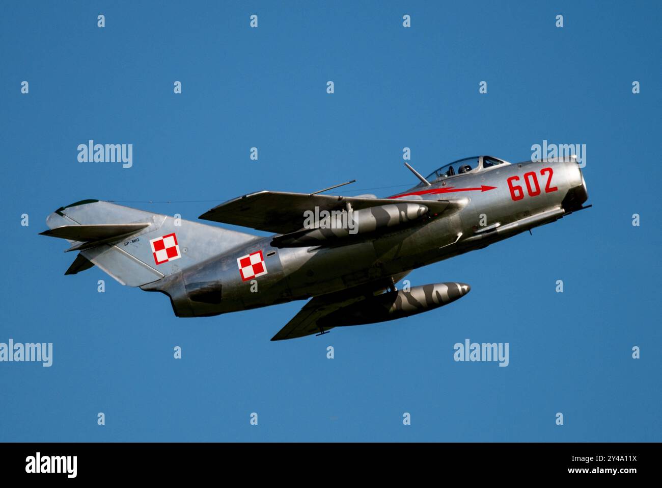 Mikoyan gurevich mig 15 fighter jet in flight hi-res stock photography ...
