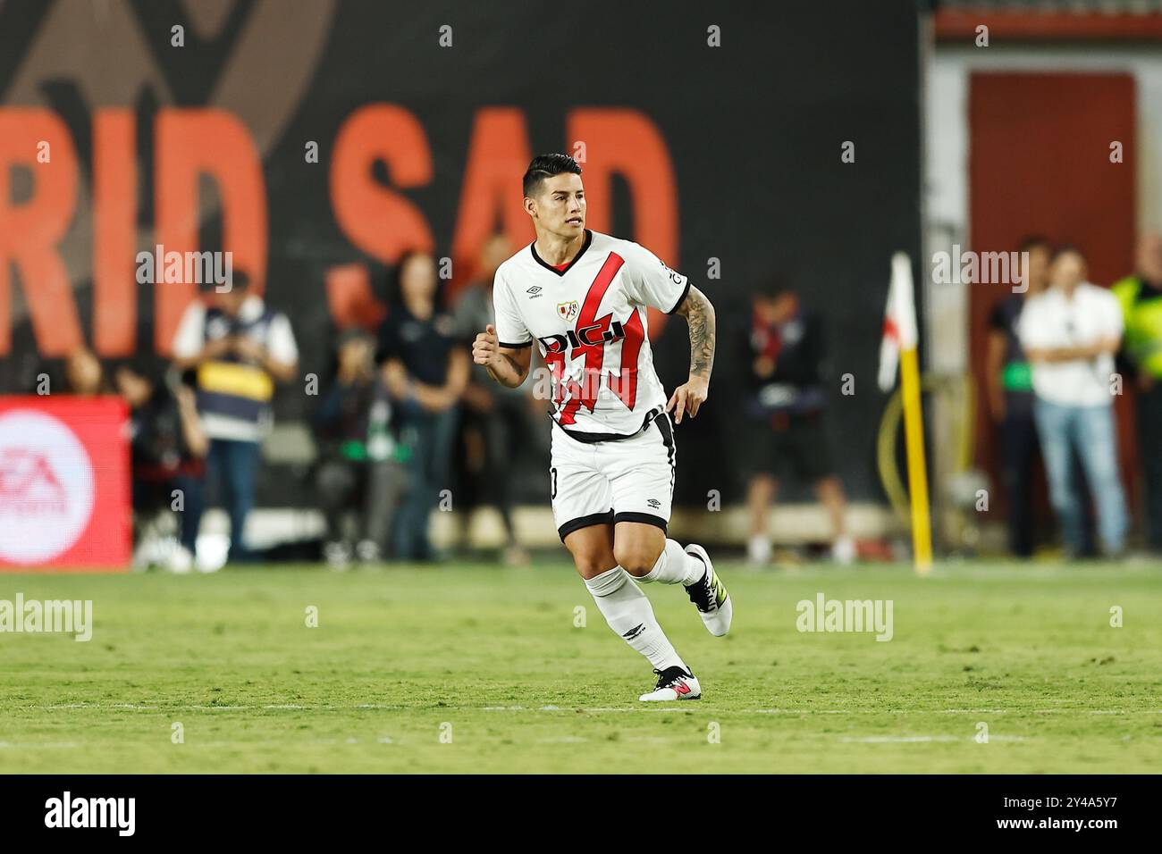 James rodríguez rayo vallecano hi-res stock photography and images - Alamy