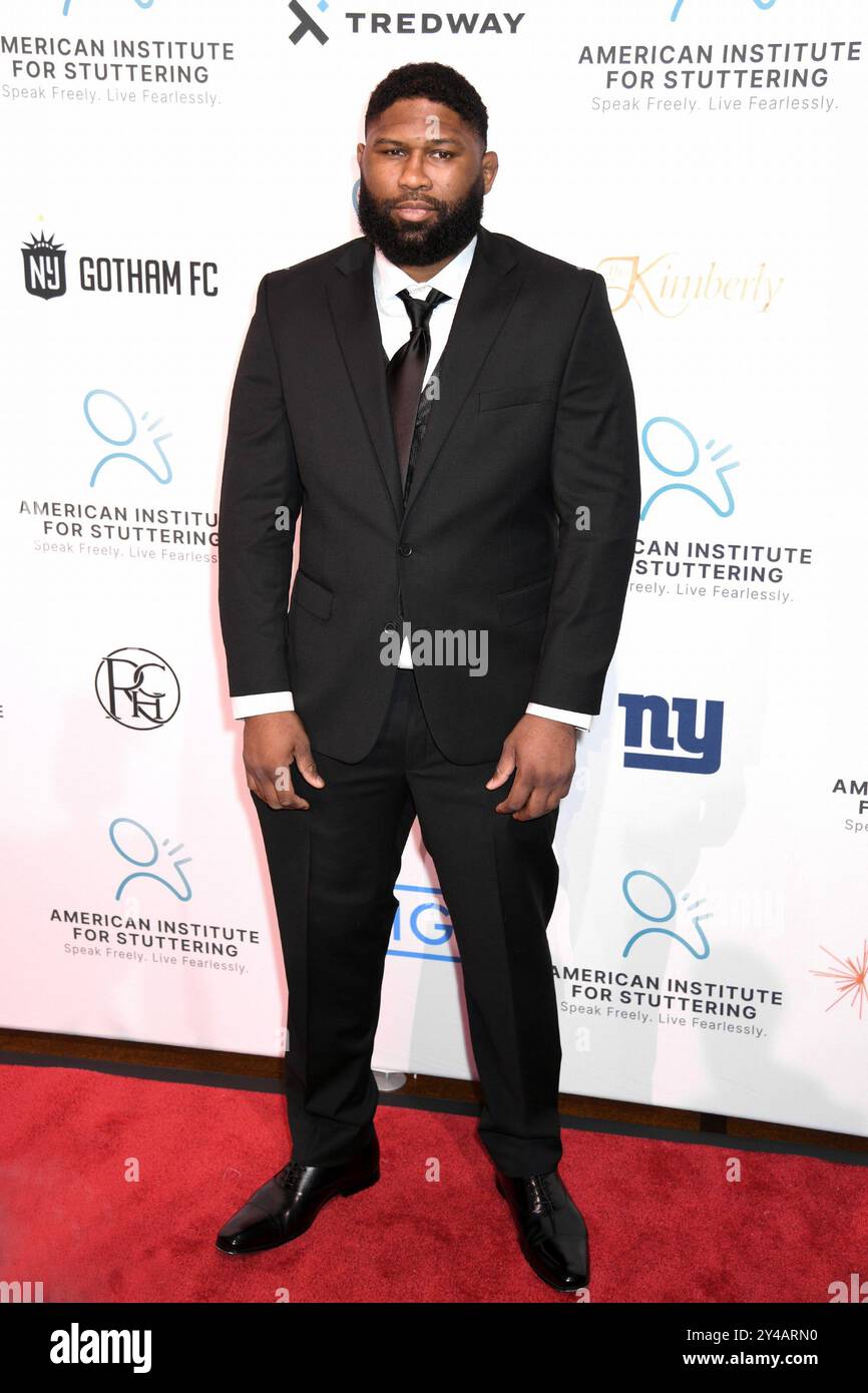 Curtis Blaydes at arrivals for The American Institute for Stuttering s ...