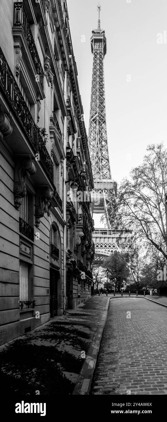 Cobblestone morning Black and White Stock Photos & Images - Alamy