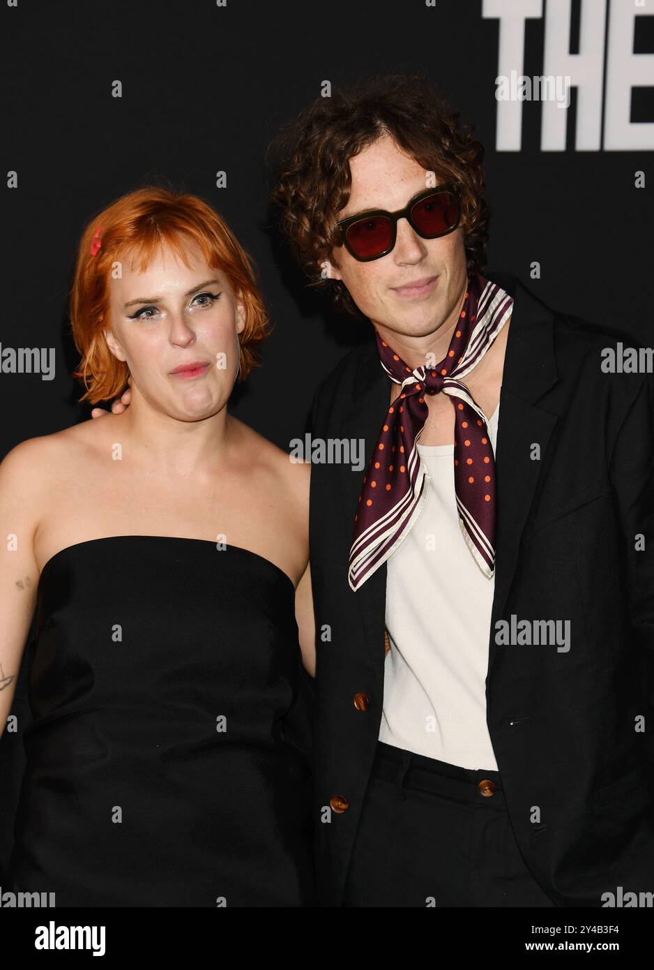 LOS ANGELES, CALIFORNIA - SEPTEMBER 16: (L-R) Tallulah Willis and ...