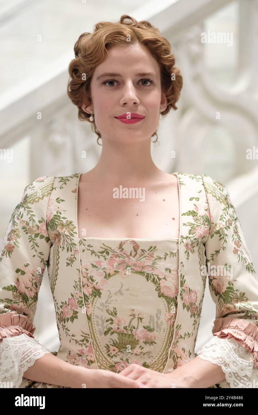 The actress rocio suarez de puga poses during the presentation hi-res ...