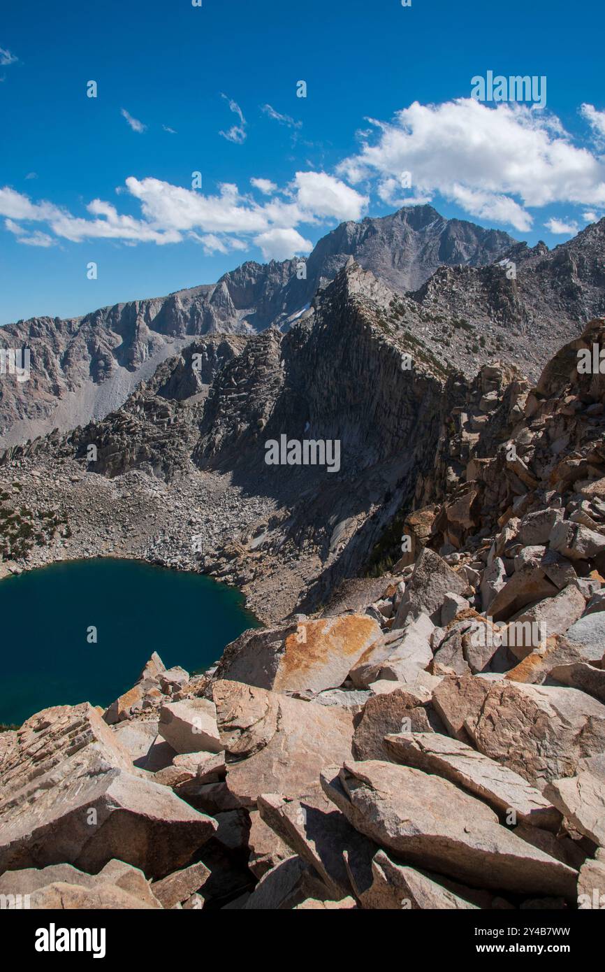 The trail to Kearsarge Pass is a difficult one, taking hikers along a ...