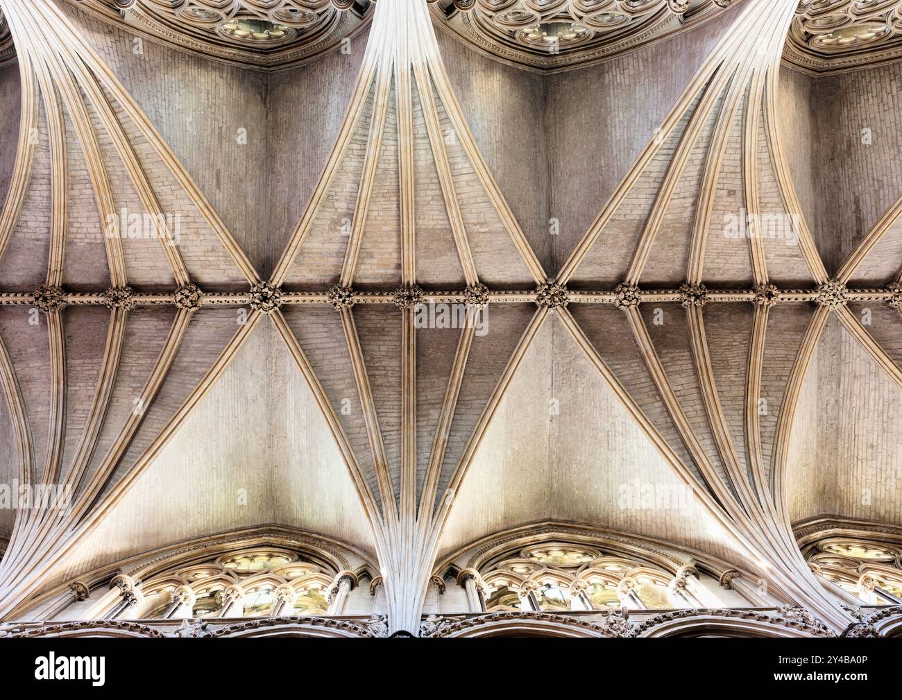 Stone ceiling hi-res stock photography and images - Alamy