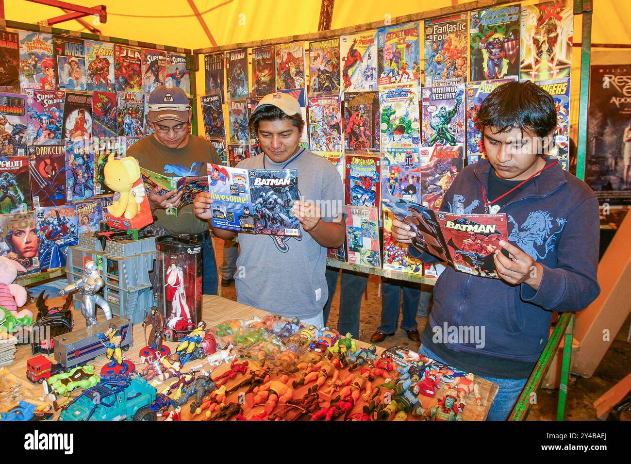 Reading batman comic hi-res stock photography and images - Alamy