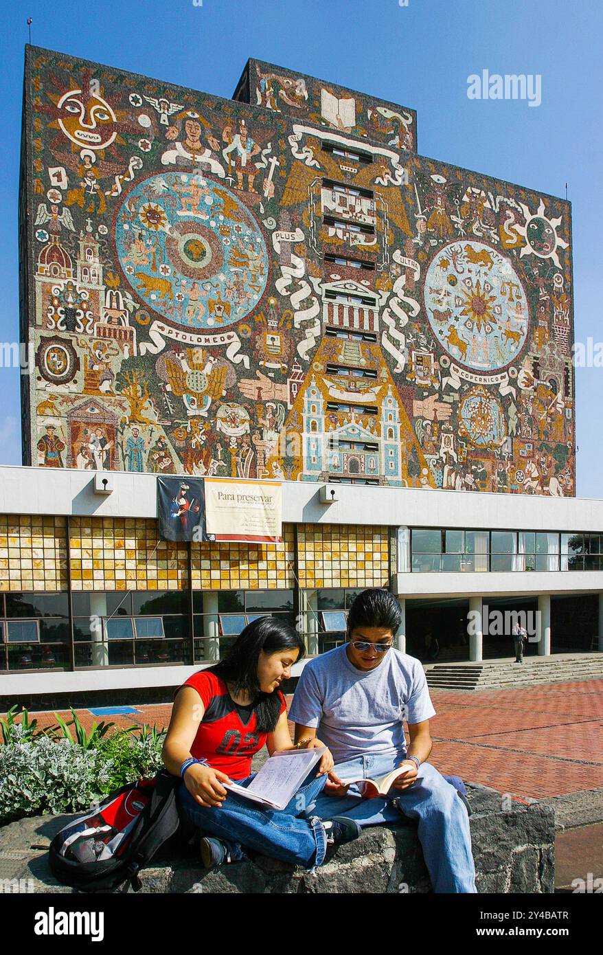 Rectoria unam hi-res stock photography and images - Alamy