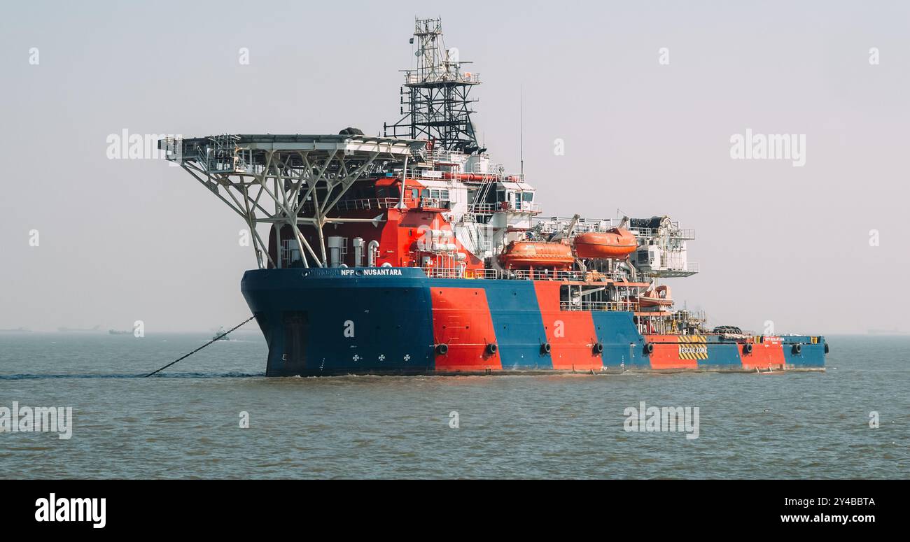Mumbai, India. Nusantara is an 80m, DP2 subsea support vessel with ...