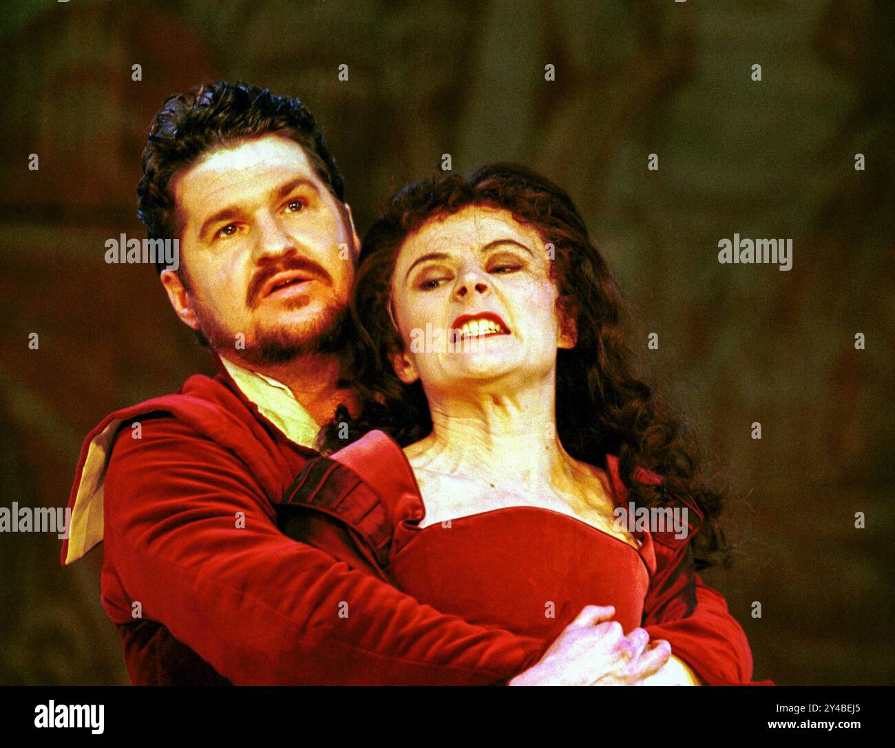 Stuart McQuarrie (Petruchio), Monica Dolan (Katherine) in THE TAMING OF ...