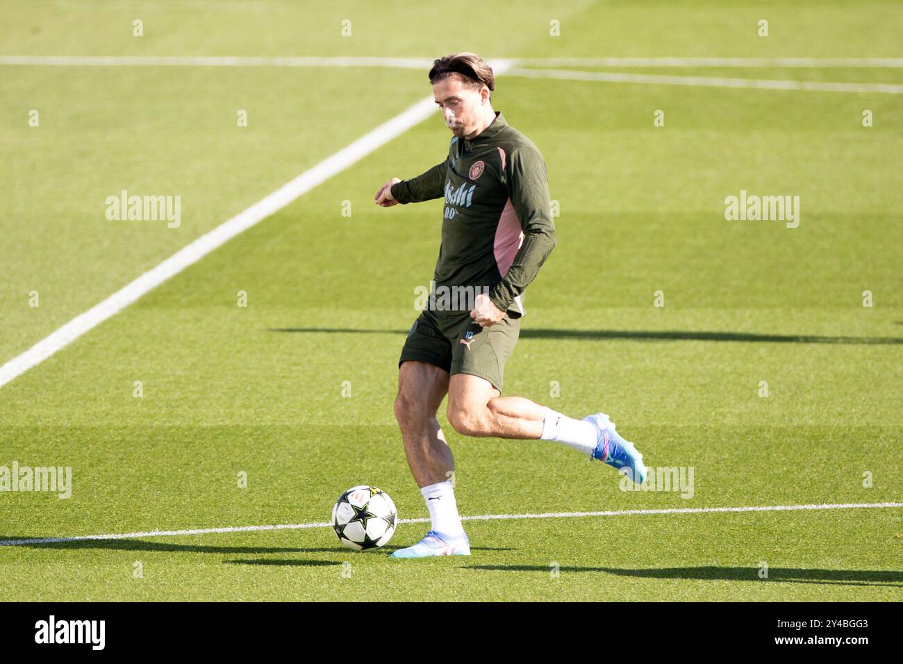 Jack grealish photo session hi-res stock photography and images - Alamy