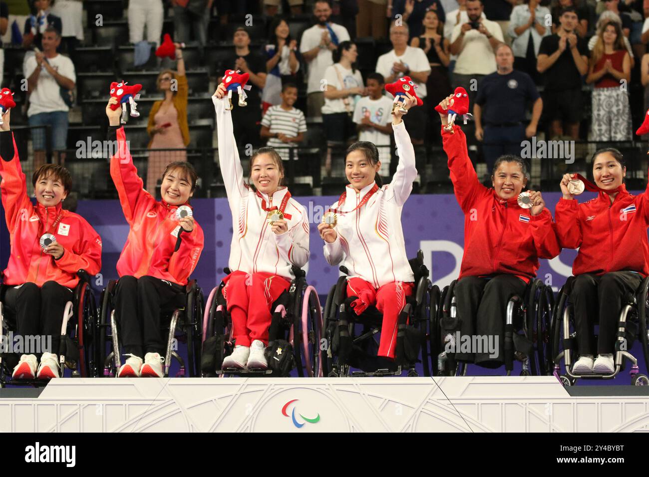 (Lto R) Yuma YAMAZAKI & Sarina SATOMI of Japan (Silver), Yin Menglu ...